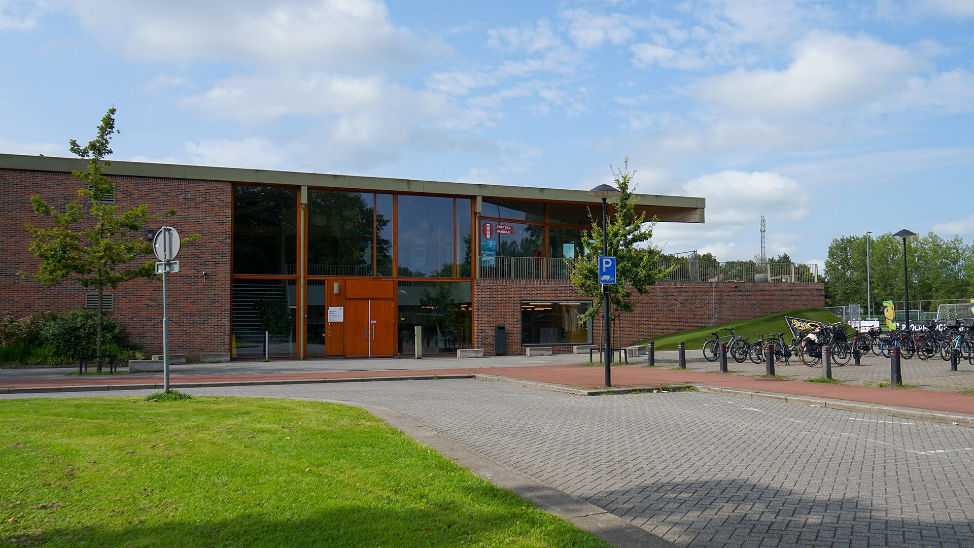 Utrecht, sporthal Zuilen - MBO Utrecht